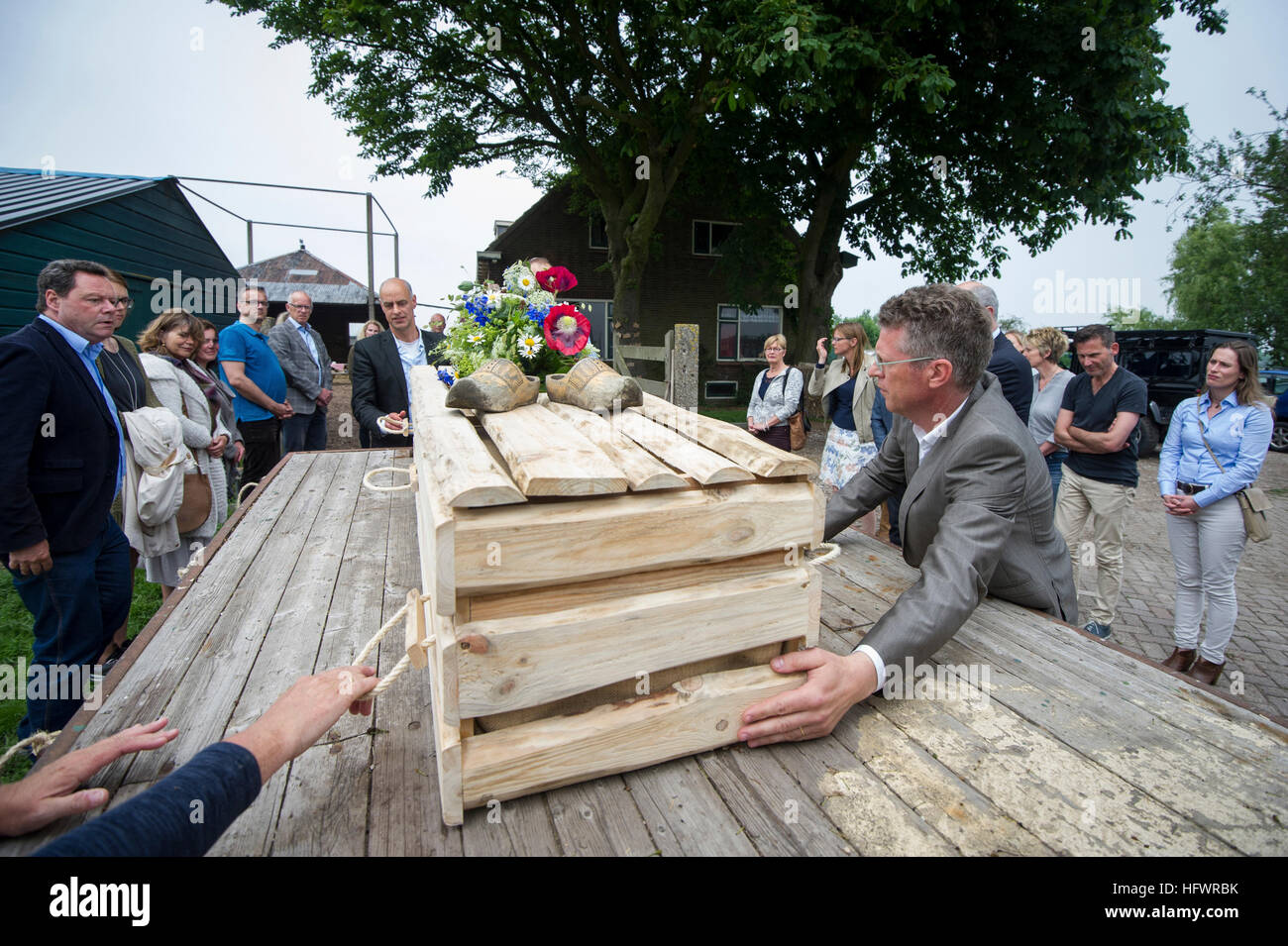 Funeral undertaker hi-res stock photography and images - Alamy