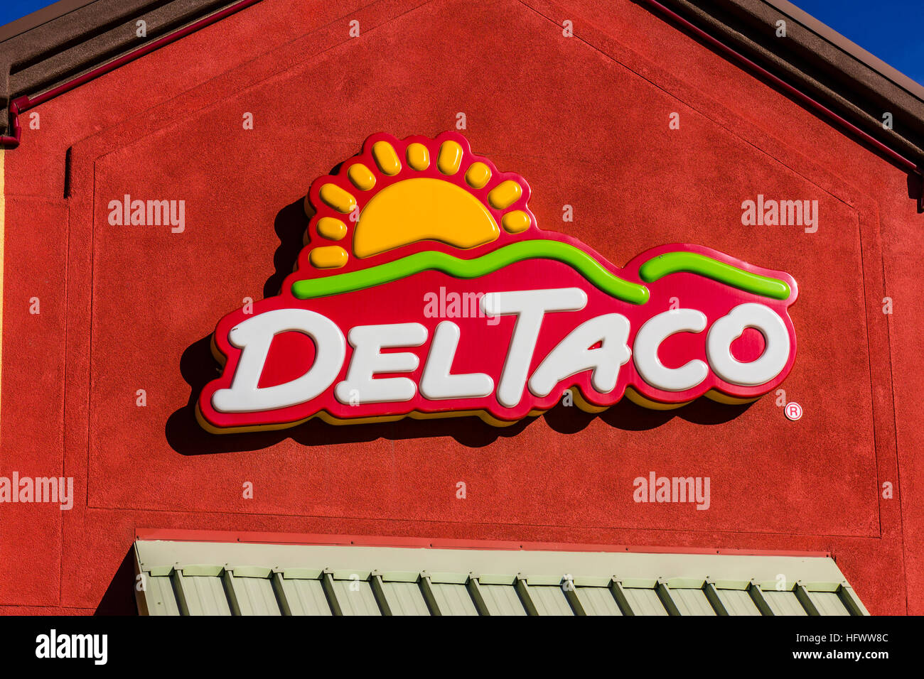 Del taco mexican fast food restaurant hi-res stock photography and ...