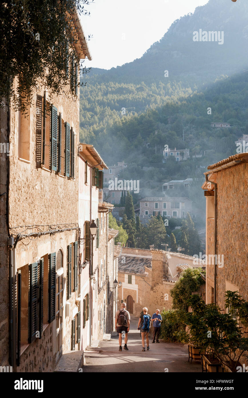 Deia mallorca street hi-res stock photography and images - Alamy