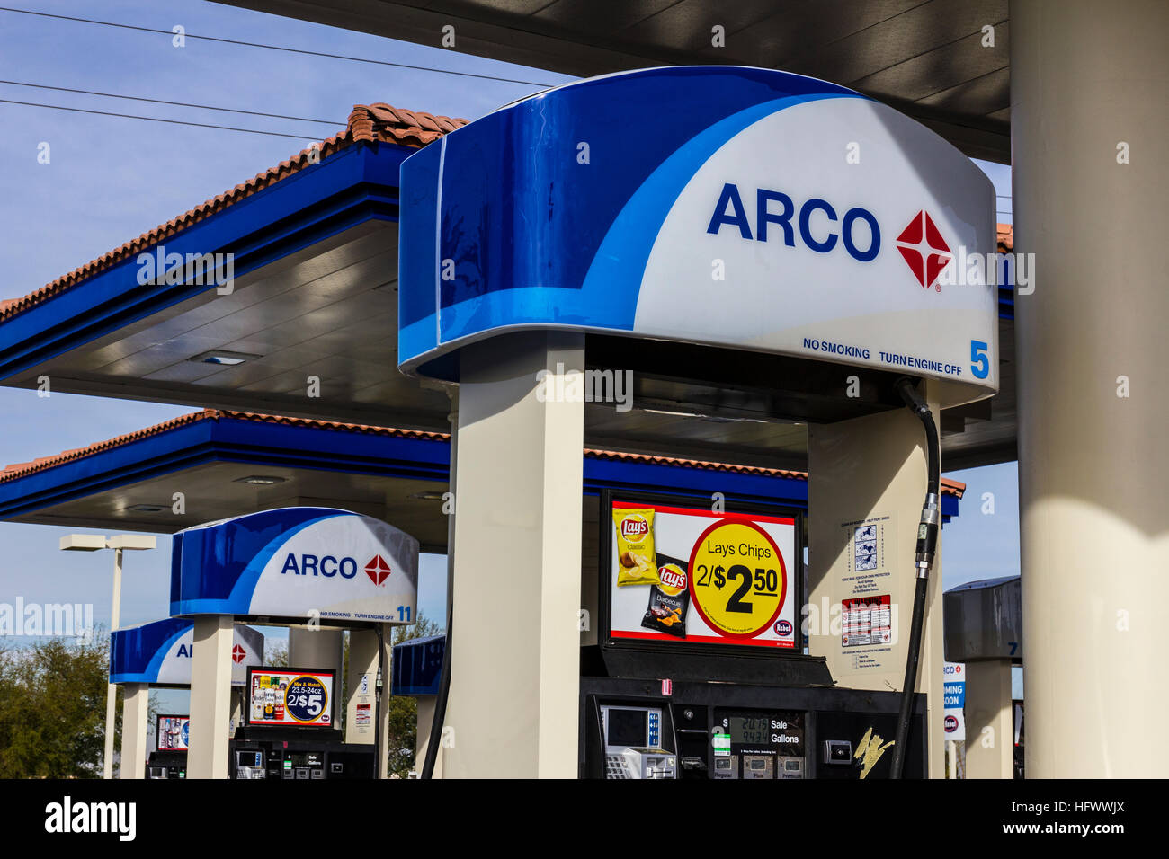 Las Vegas - Circa December 2016: ARCO Retail Gas Station. ARCO is part ...