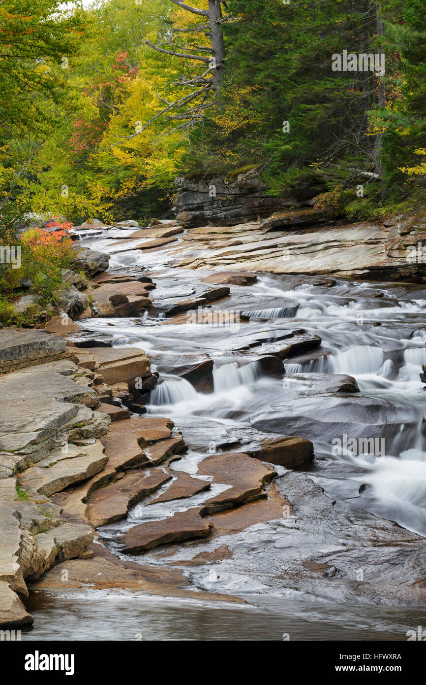 Falls on ammonoosuc river white mountain hi-res stock photography and ...