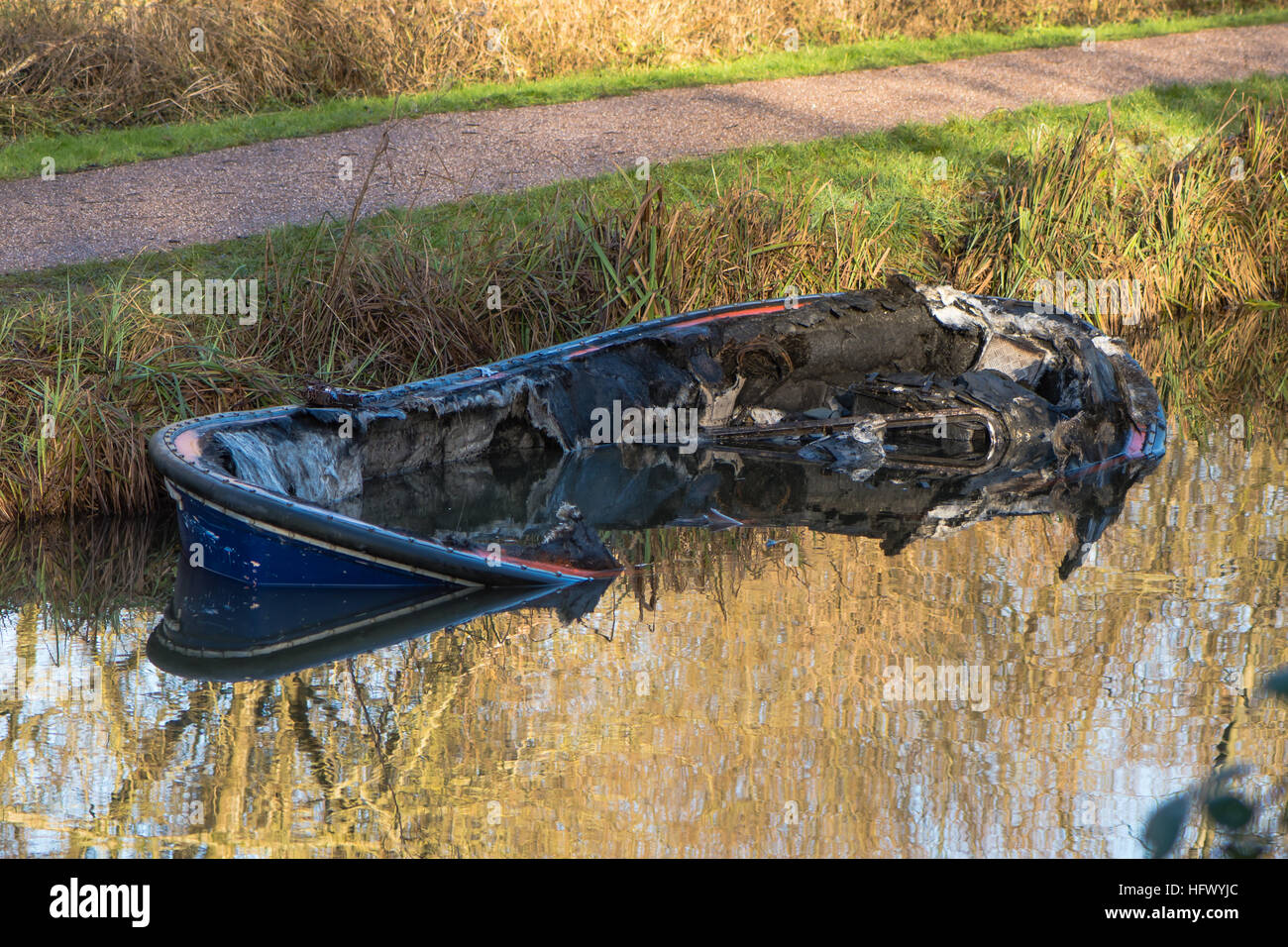 Submerged boat hi-res stock photography and images - Alamy