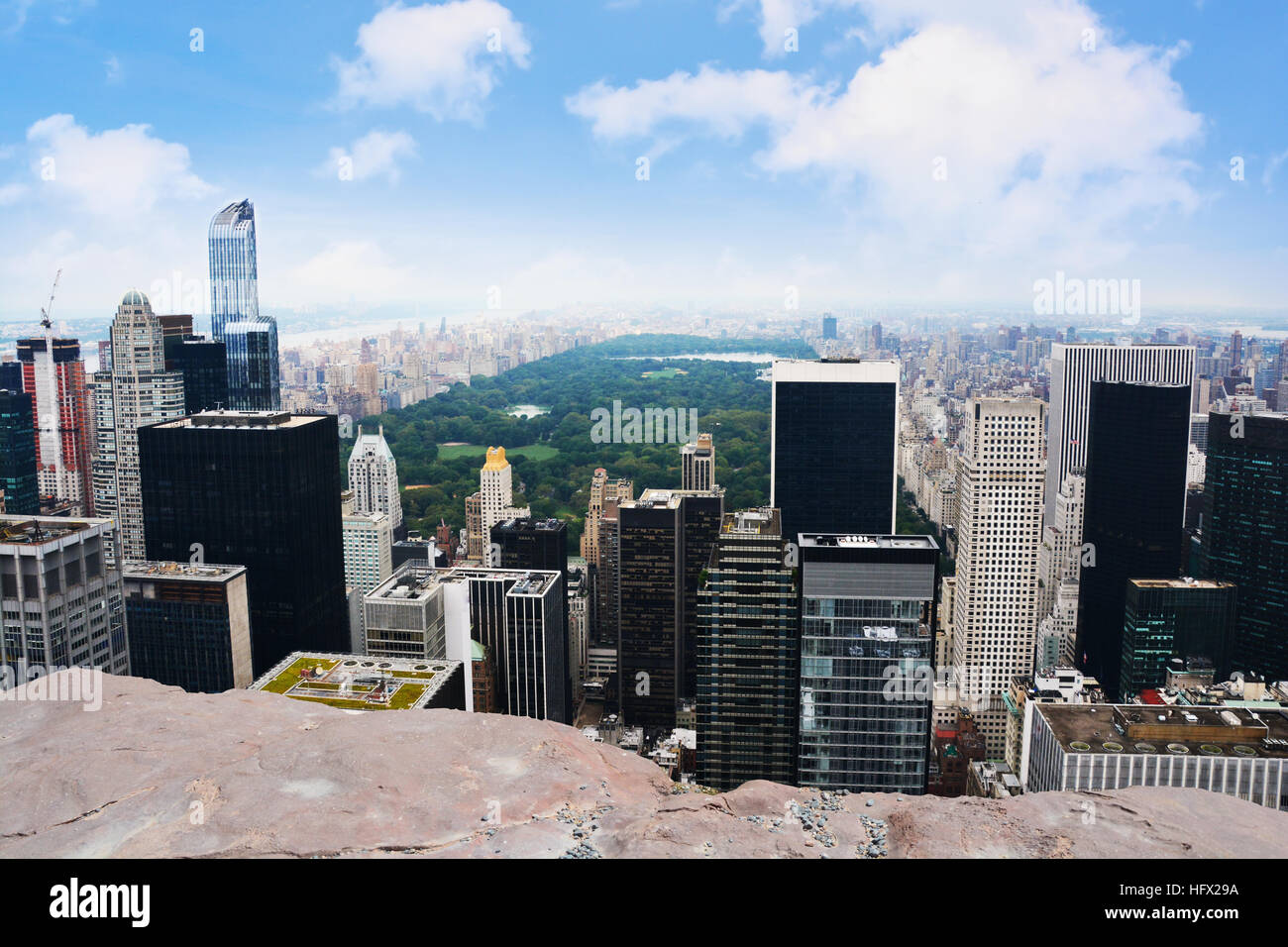 New York, Manhattan, Central Park aerial view from a cliff Stock Photo ...