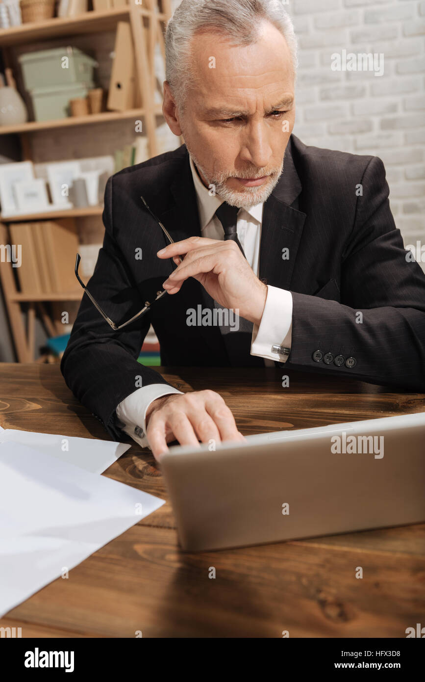 Concerned boss hi-res stock photography and images - Alamy