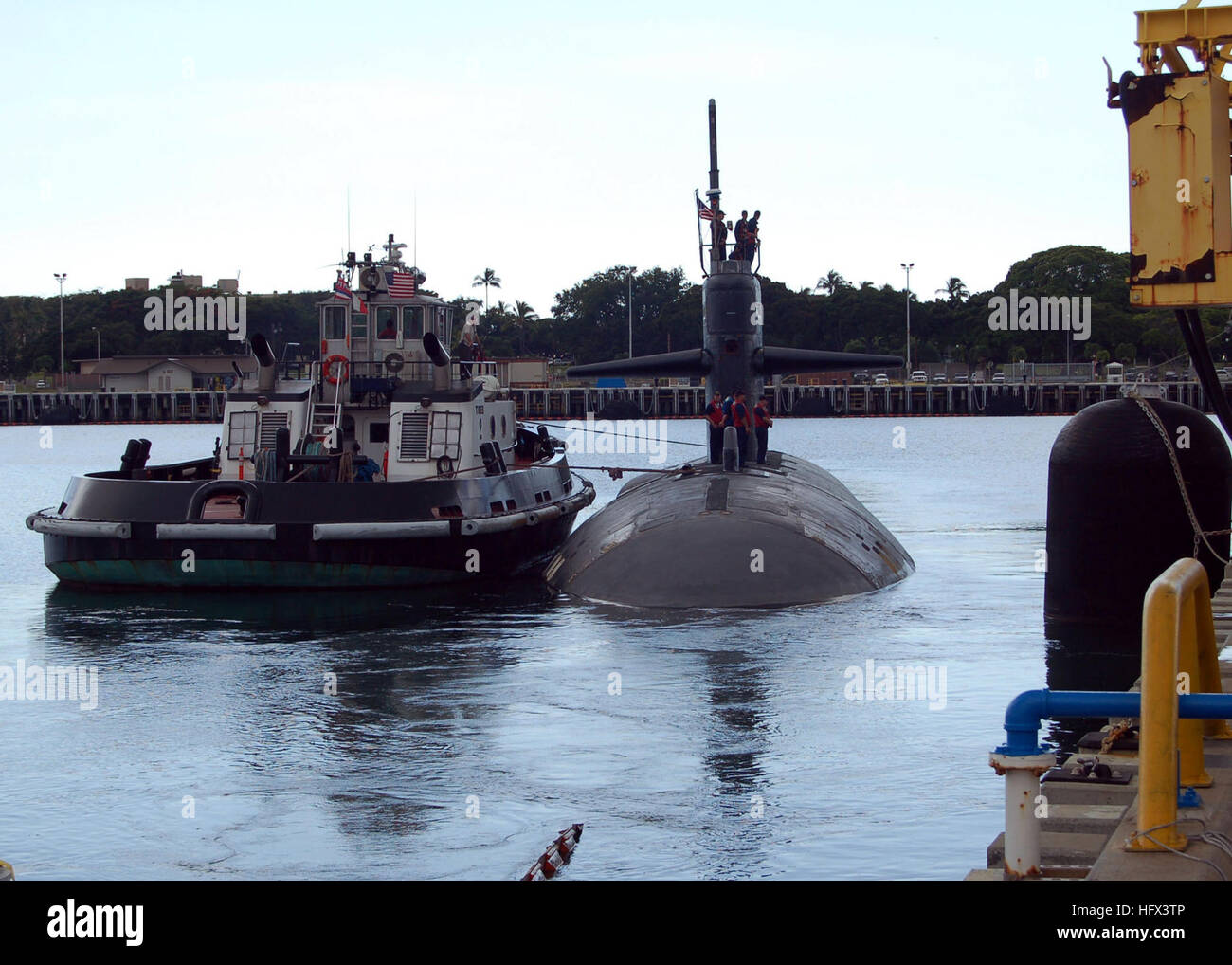 Los Angeles-class attack submarine USS Chicago (SSN 721), recipient of ...