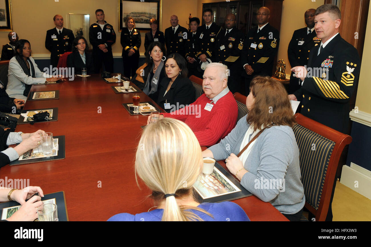 090106-N-7948R-002 WASHINGTON (Jan. 6, 2009) Master Chief Petty Officer ...