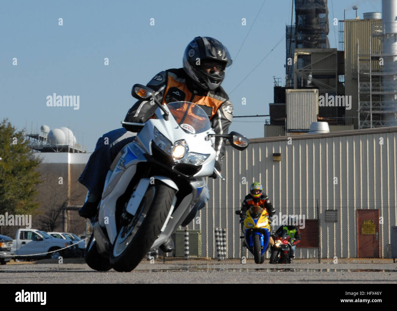 090112-N-7705S-022 NORFOLK (Jan. 12, 2009) Soldiers and Sailors ...