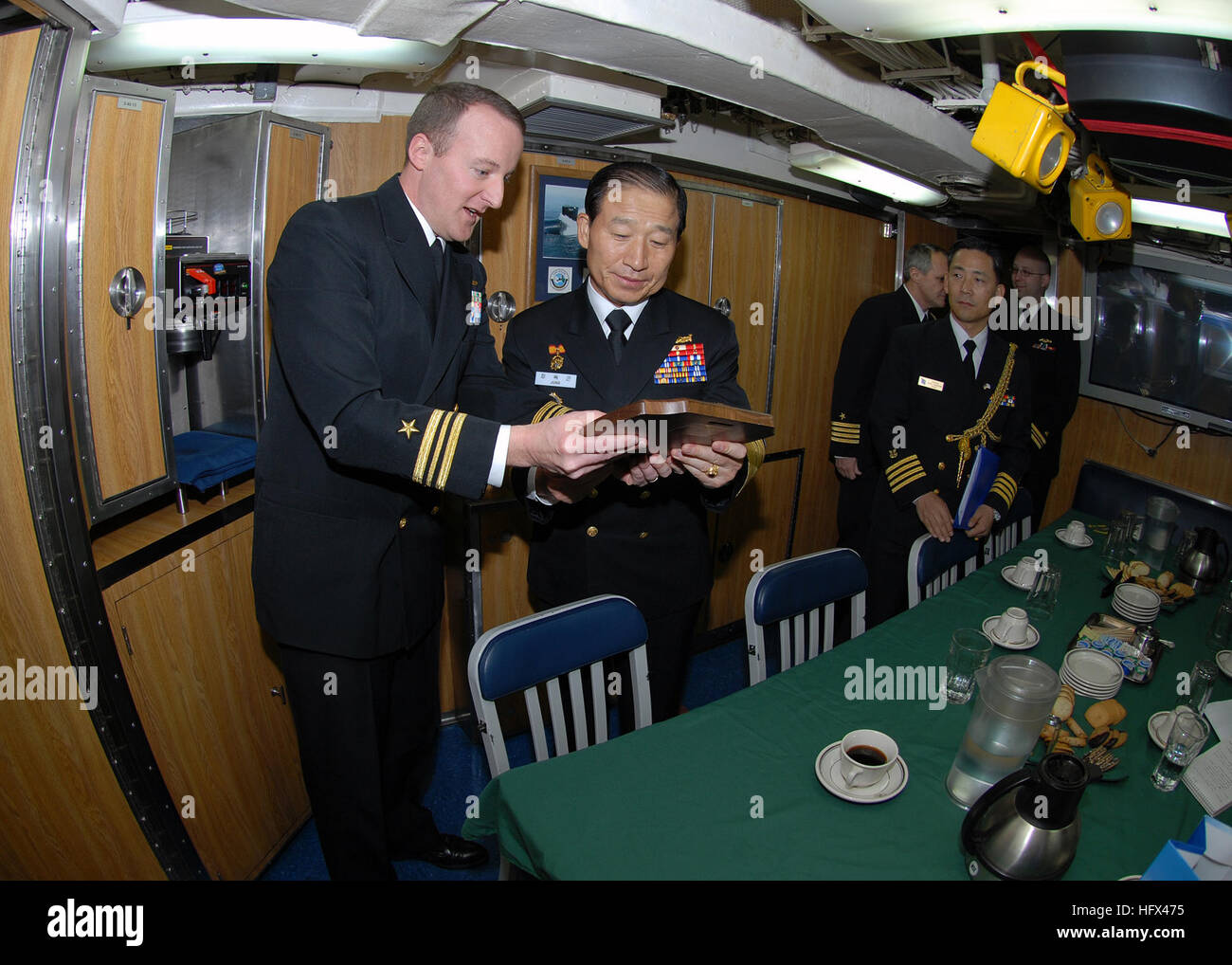 090112-N-7705S-092 NORFOLK (Jan. 12, 2009) Lt. Cmdr. Brad Terry, left ...