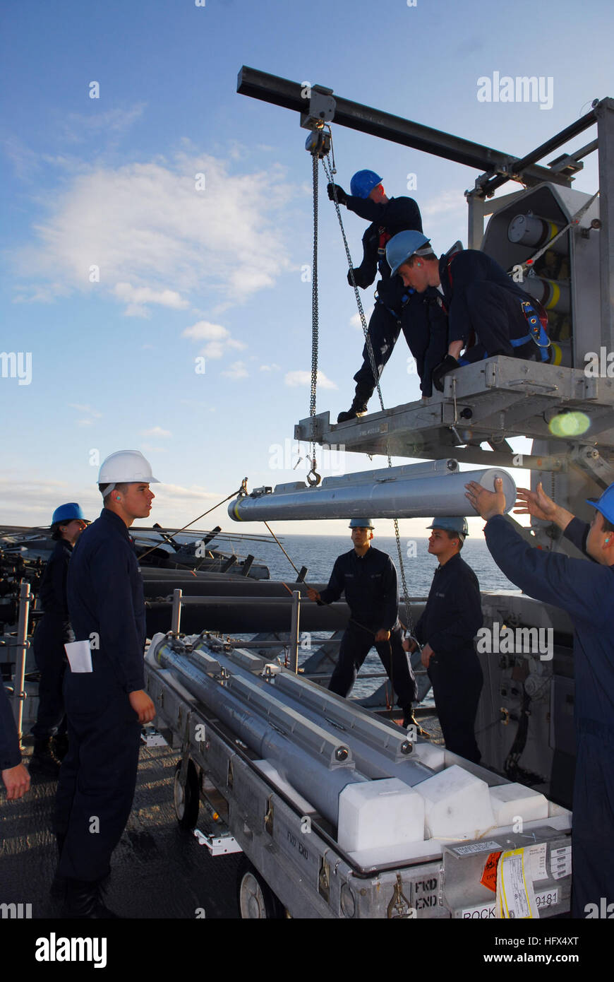USS Essex (LHD 2) Fire Controlmen load the Rolling Airframe Missile ...