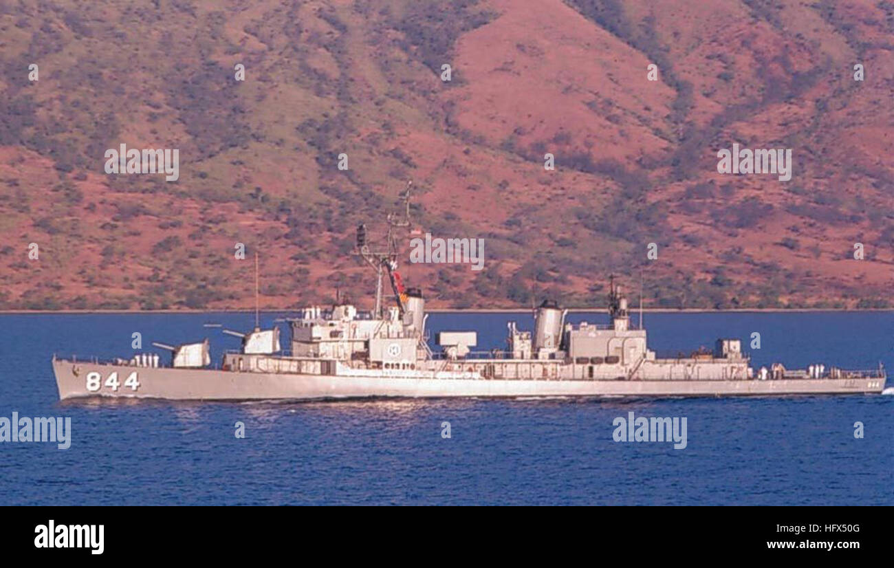 Uss perry hi-res stock photography and images - Alamy