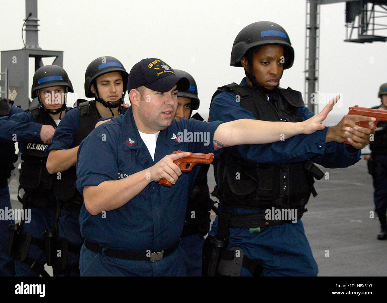 090302-N-5483N-264 MEDITERRANEAN SEA (Feb. 2, 2009) Fire Controlman 1st ...