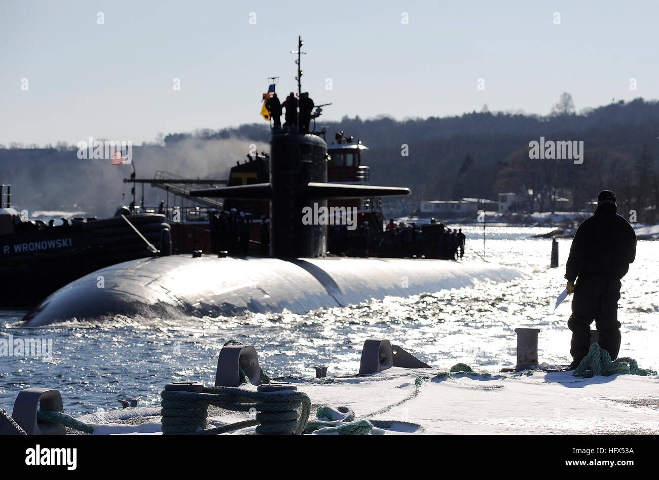 090204-N-8467N-002 GROTON, Conn. (Feb. 4, 2009) The Los Angeles class ...