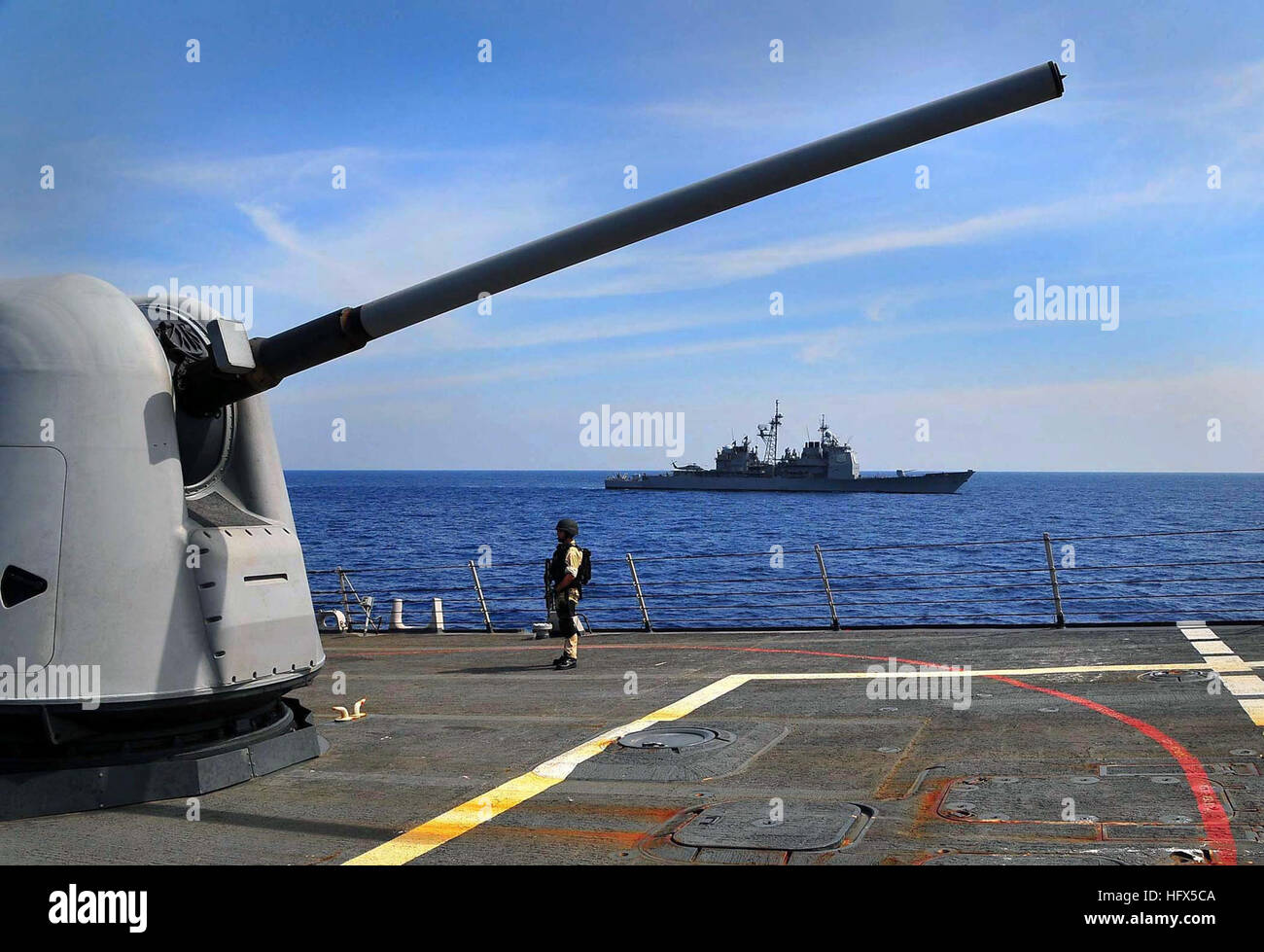 Mk 45 5 inch 54 caliber gun hi-res stock photography and images - Alamy