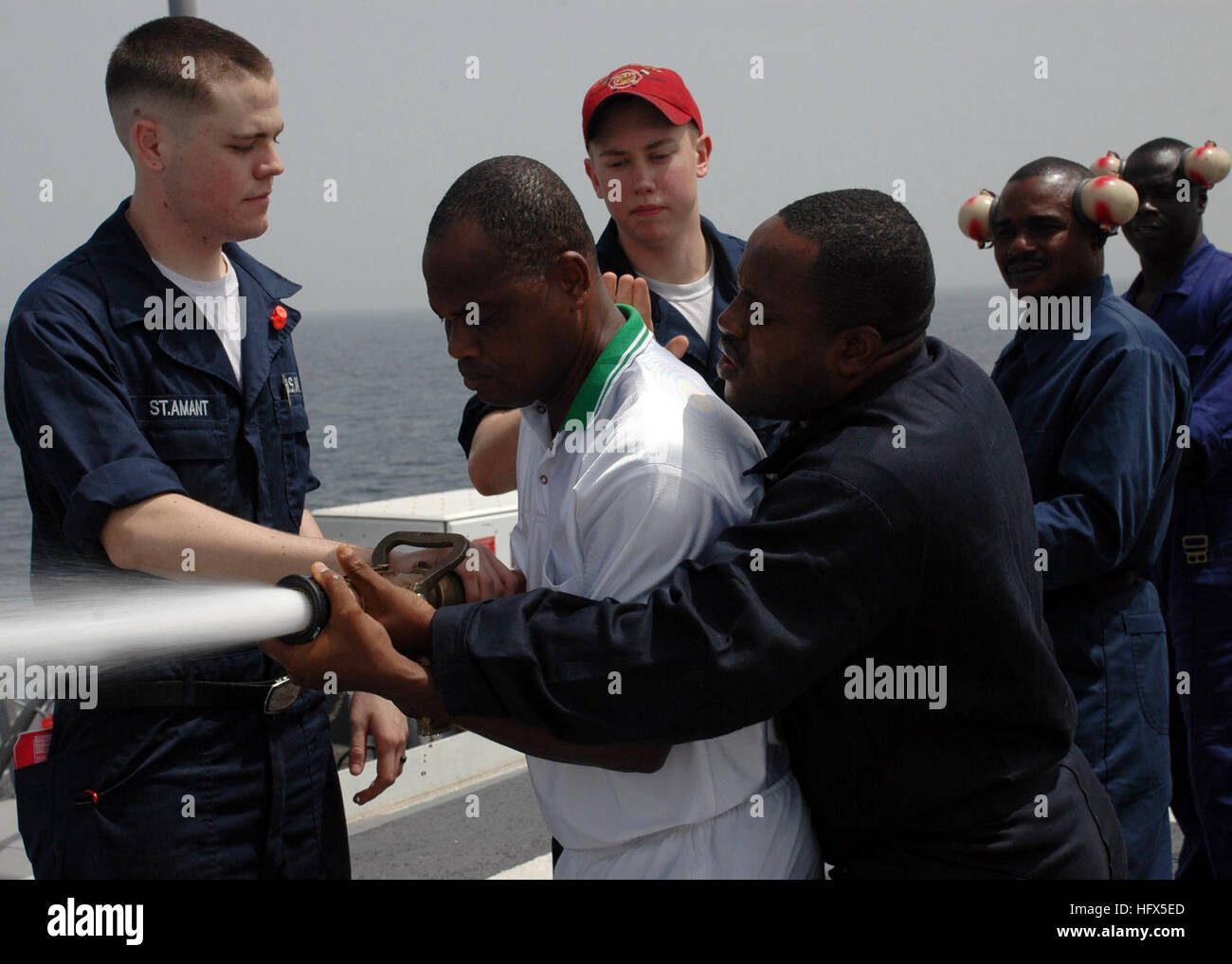 Uss nashville lpd 13 hi-res stock photography and images - Alamy