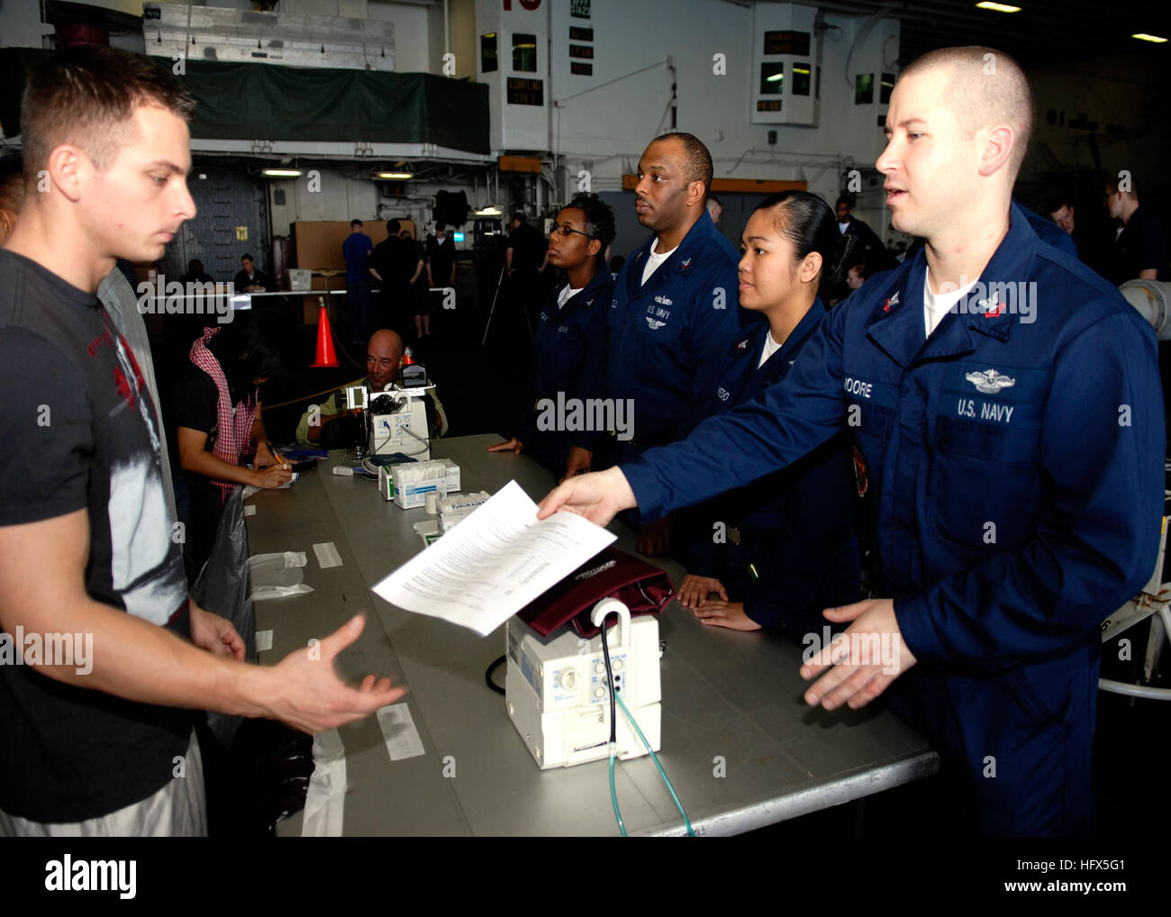 Non combatant evacuation operations neo hi-res stock photography and ...