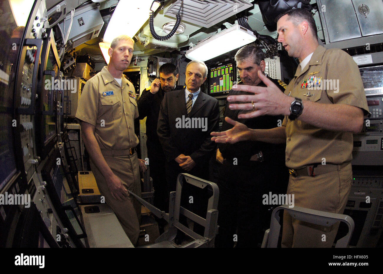 Submarine sonar room hi-res stock photography and images - Alamy