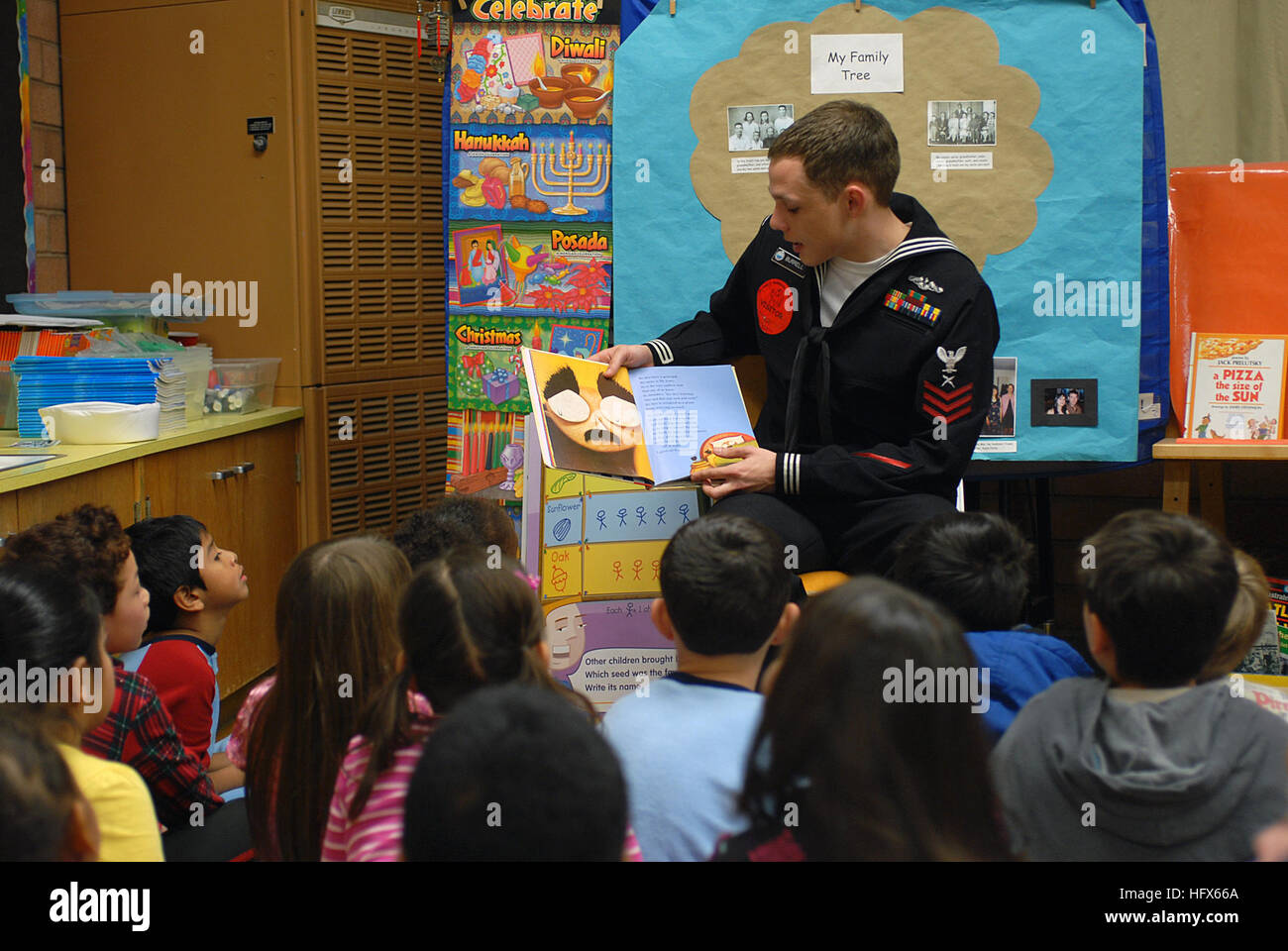 U s navy cryptologic technician interpretive hi-res stock photography ...