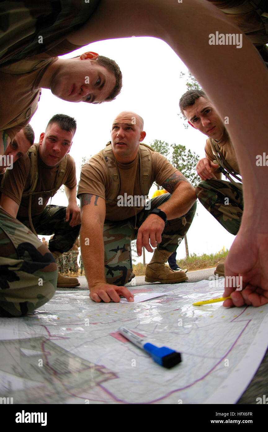 090313-N-7367K-005 GULFPORT, Miss. (March 13, 2009) Seabees assigned to ...