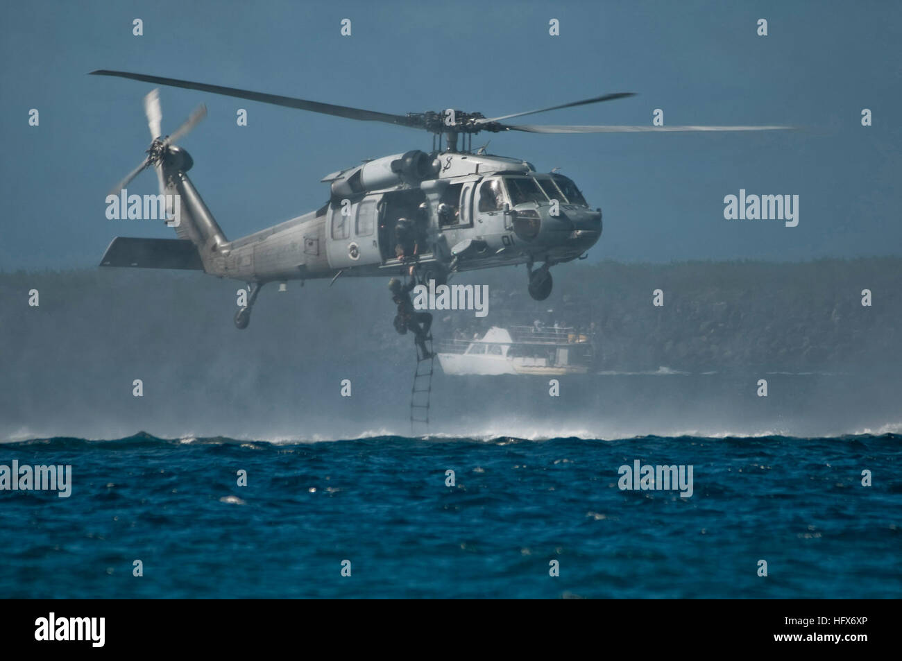 Navy rope ladder hi-res stock photography and images - Alamy