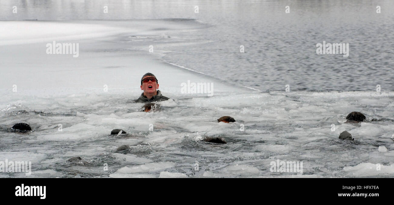 Cold weather training detachment kodiak hi-res stock photography and ...