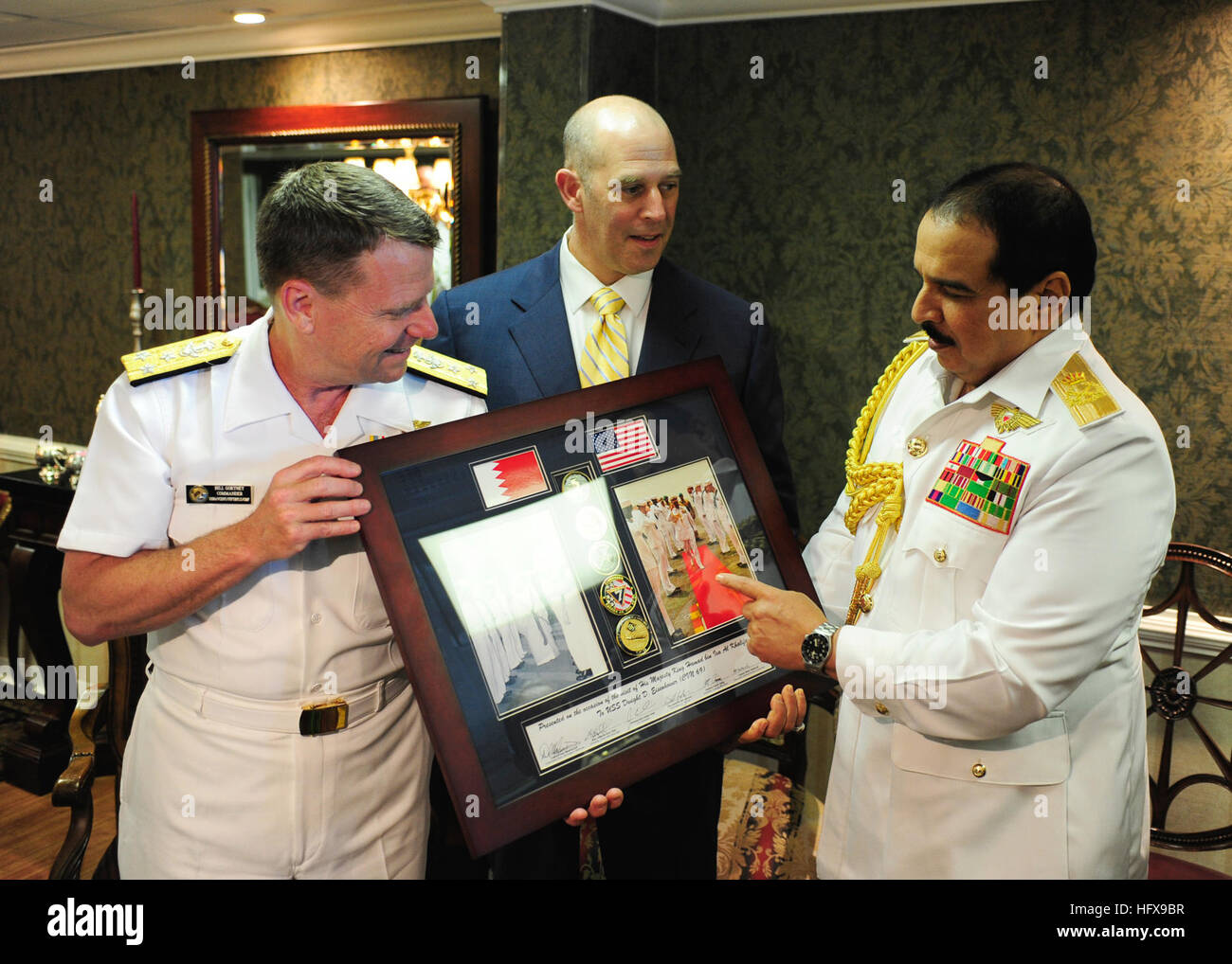 Vice Adm. Bill Gortney, commander of U.S. Naval Forces Central Command ...