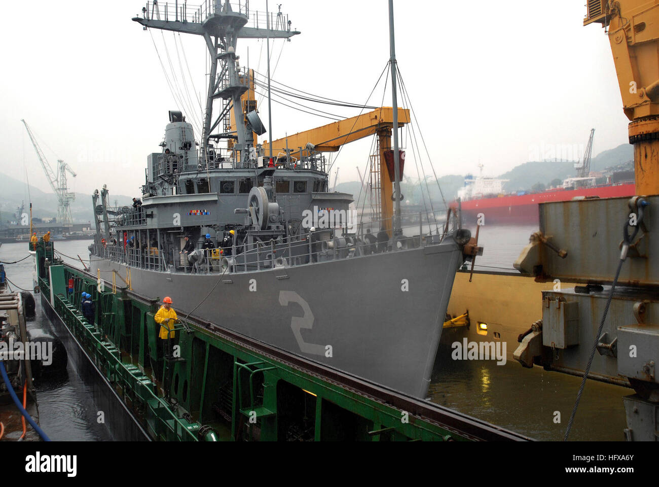 Heavy lift vessel condock hi-res stock photography and images - Alamy