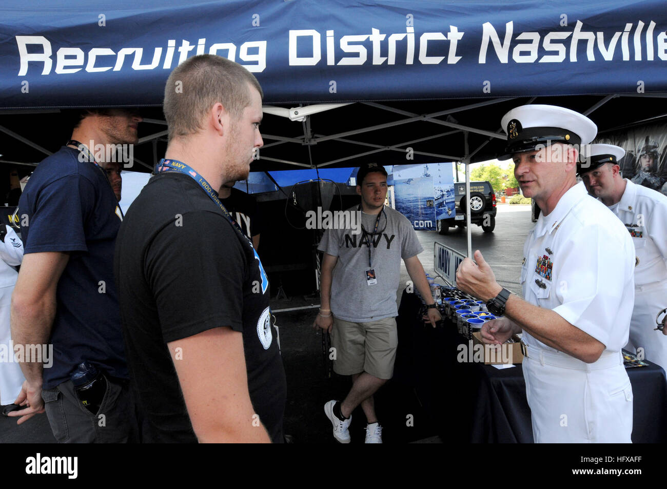 090609-N-9818V-346 CHATTANOOGA, Tenn. (June 9, 2009) Master Chief Petty ...