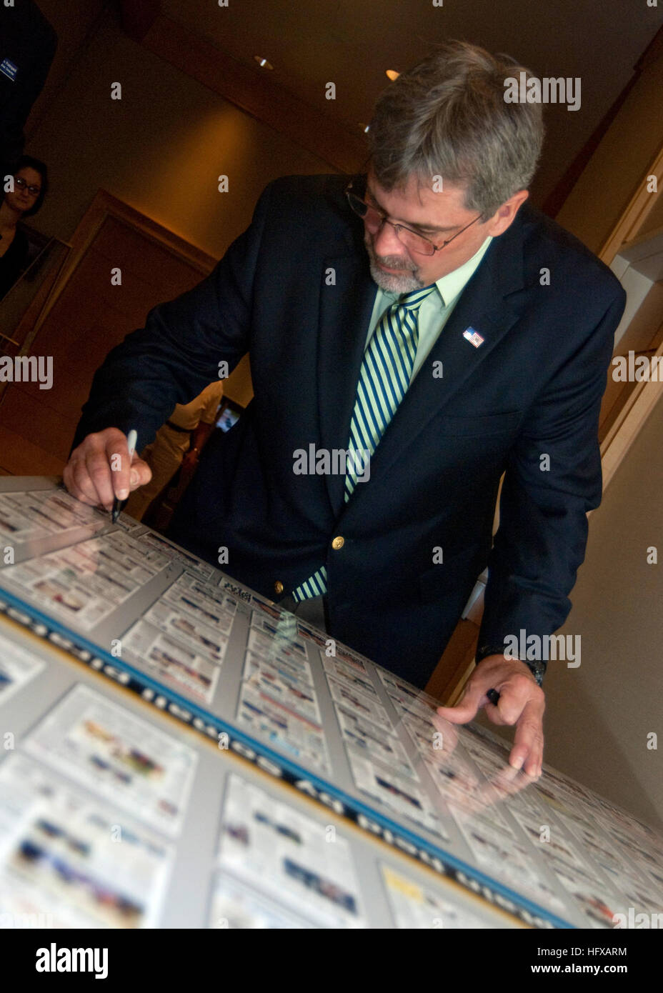 090613-N-9174G-005 ARLINGTON, Va. (June 13, 2009) Captain Richard ...