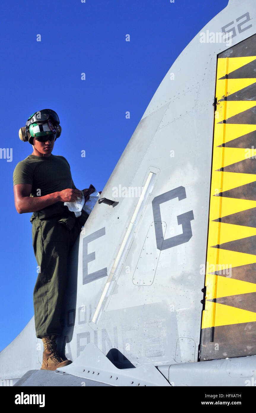 090615-N-9740S-055 USS BATAAN, At sea (June 15, 2009) Lance Cpl ...