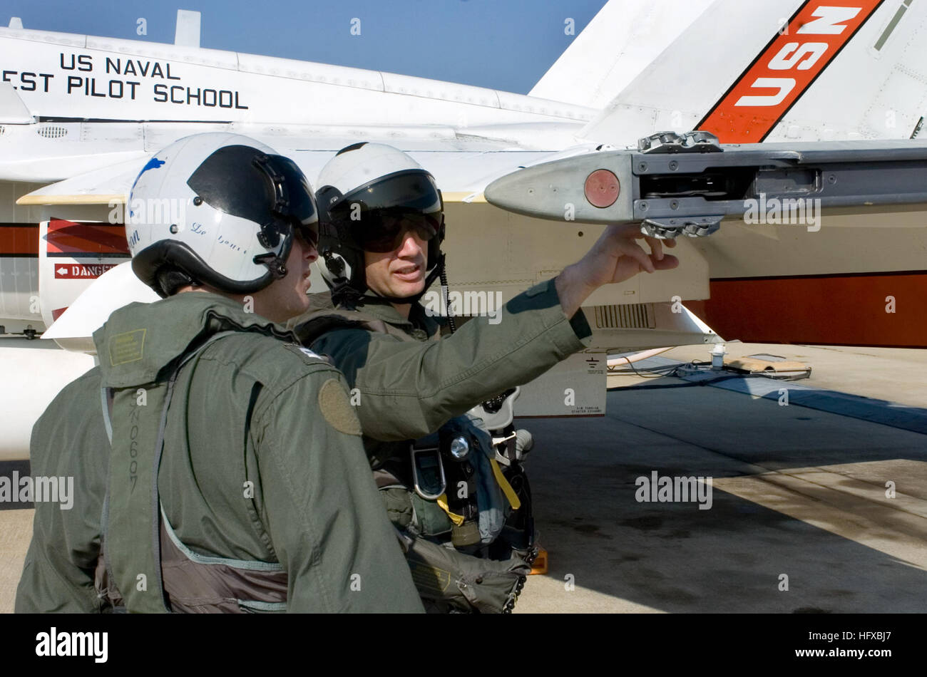 Naval test pilot school hi-res stock photography and images - Alamy