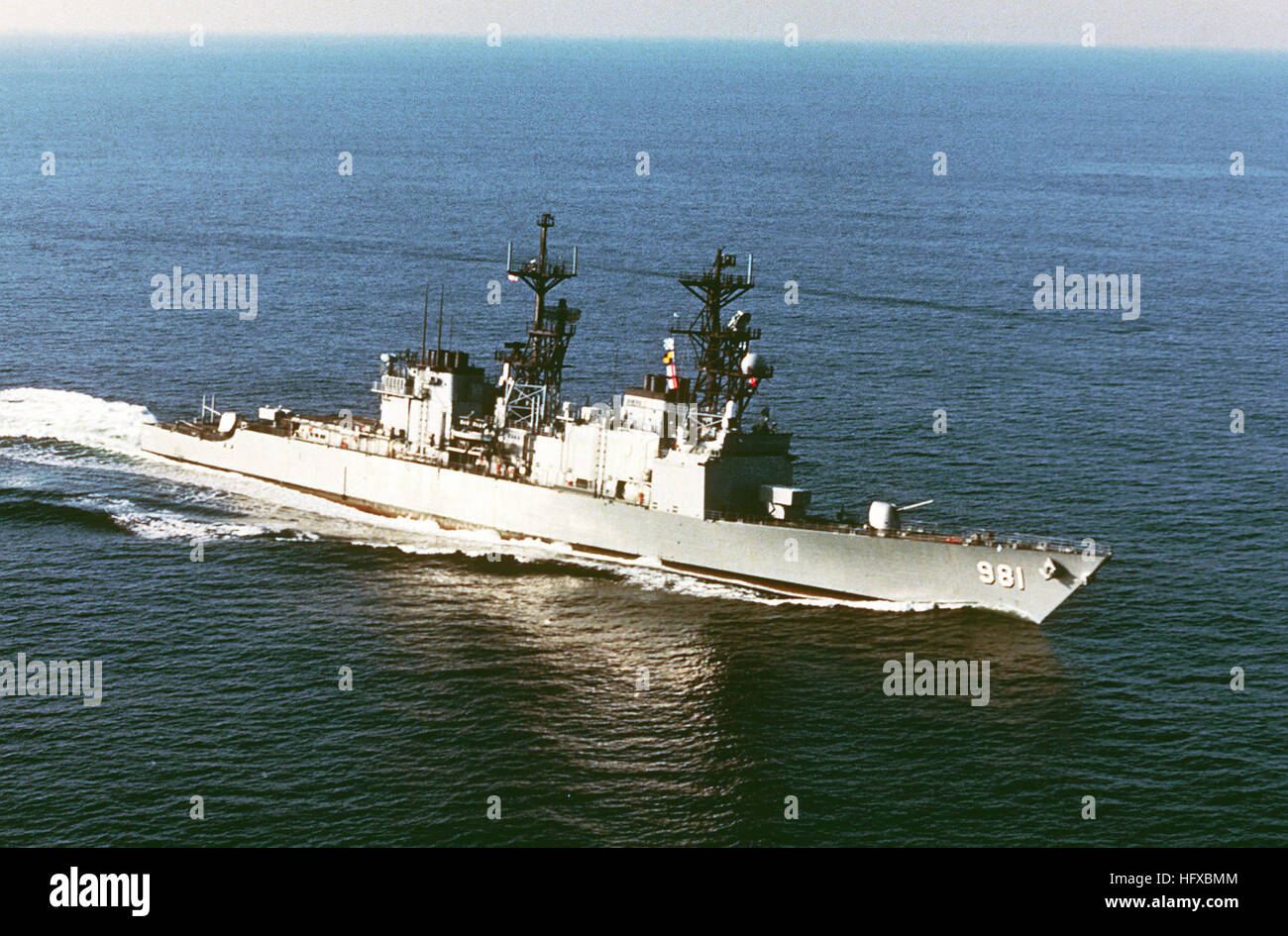 A starboard bow view of the destroyer USS JOHN HANCOCK (DD-981 ...