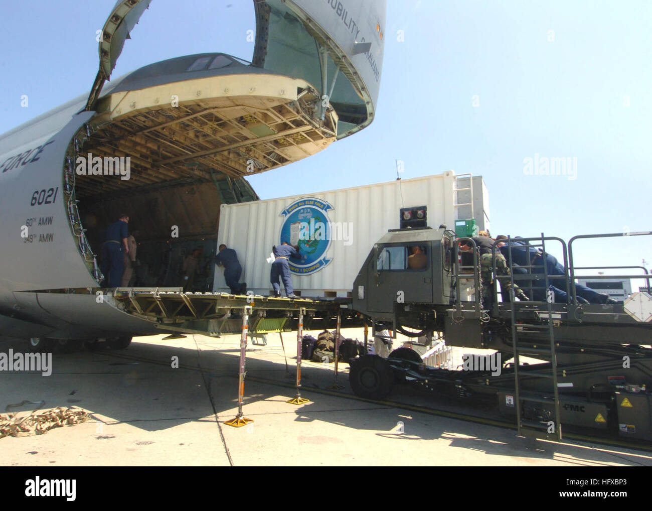 Dsrv loaded hi-res stock photography and images - Alamy