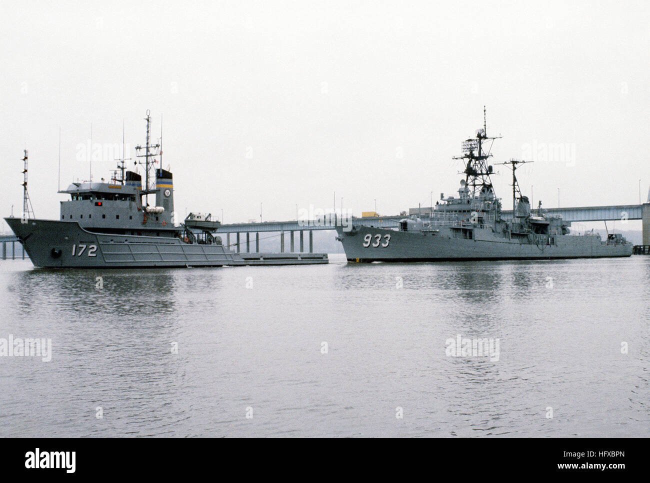 A port bow view of the decommissioned destroyer BARRY (DD-933) being ...