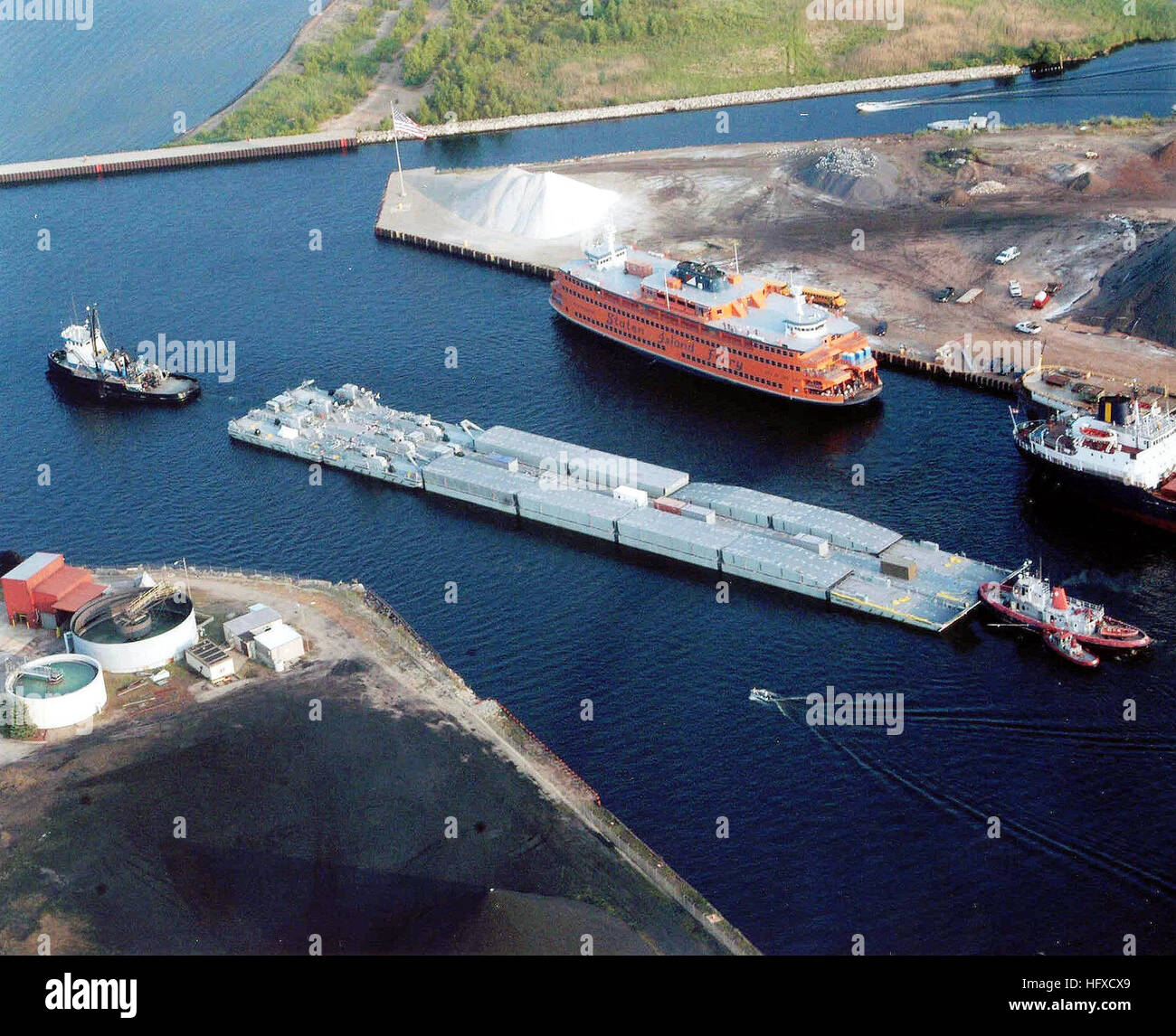 Ship ramp system hi-res stock photography and images - Alamy