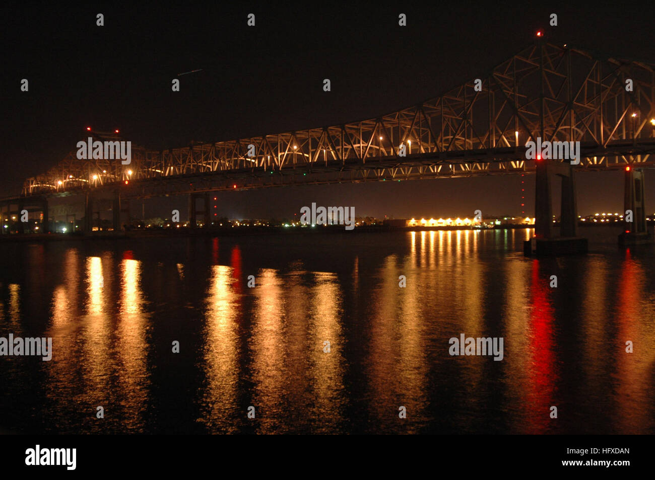 Gno bridge hi-res stock photography and images - Alamy