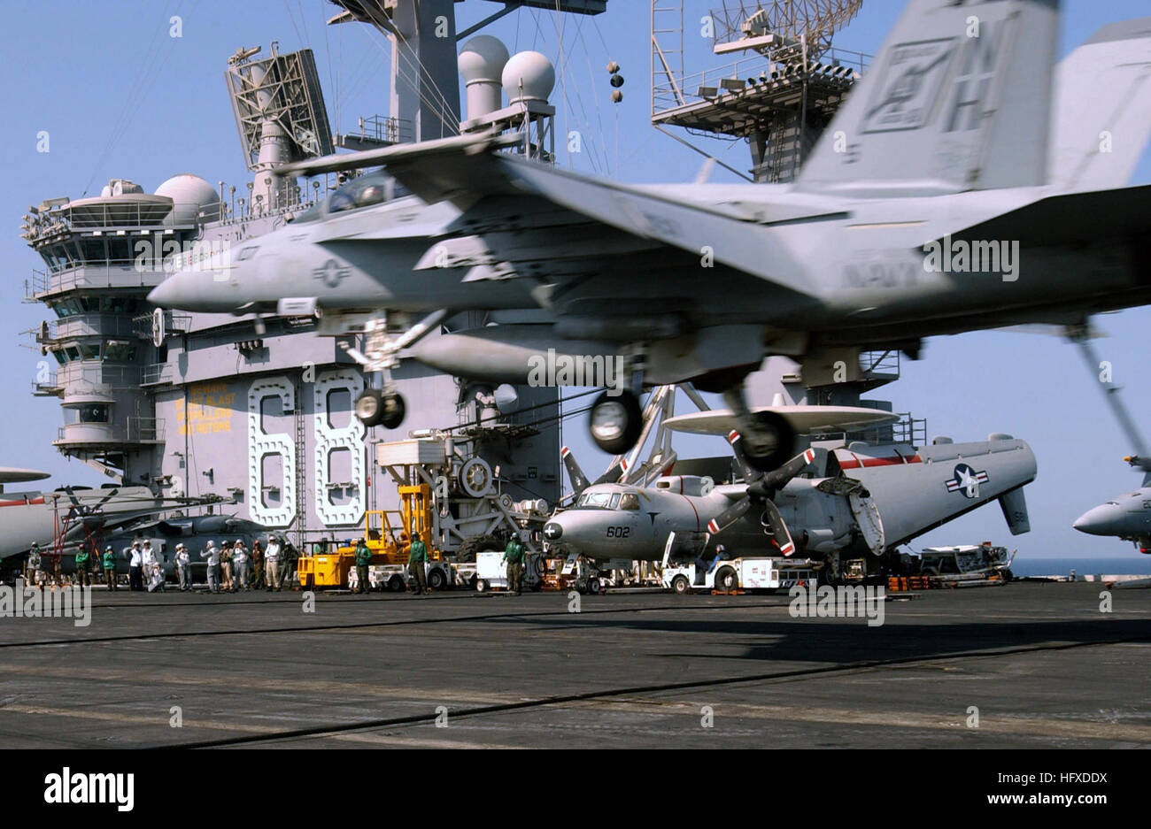 Cvn 68 mso hi-res stock photography and images - Alamy