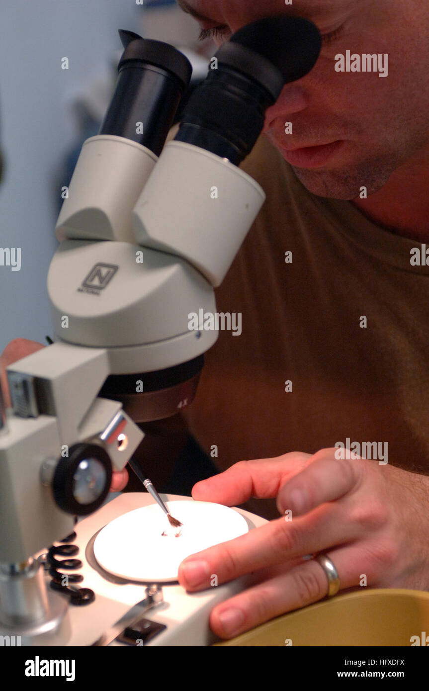 050910-N-2653P-560 Naval Air Station (NAS) Joint Reserve Base (JRB) New ...