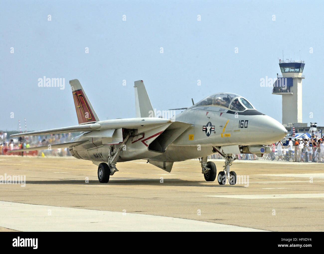 Strike fighter squadron two one one hi-res stock photography and images ...