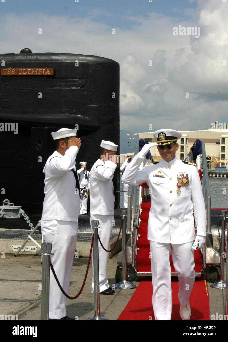 050923-N-4887C-001 Pearl Harbor, Hawaii (Sept. 23, 2005) - Capt. L ...