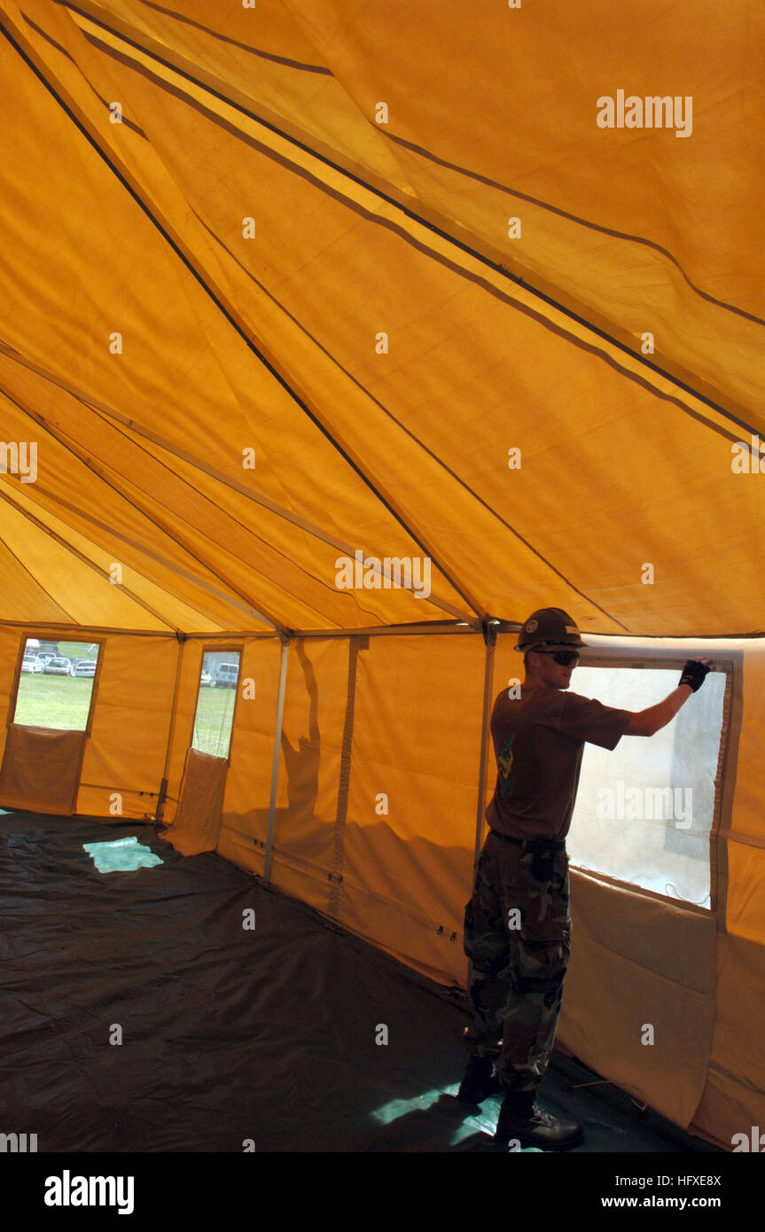 Fema tent hi-res stock photography and images - Alamy
