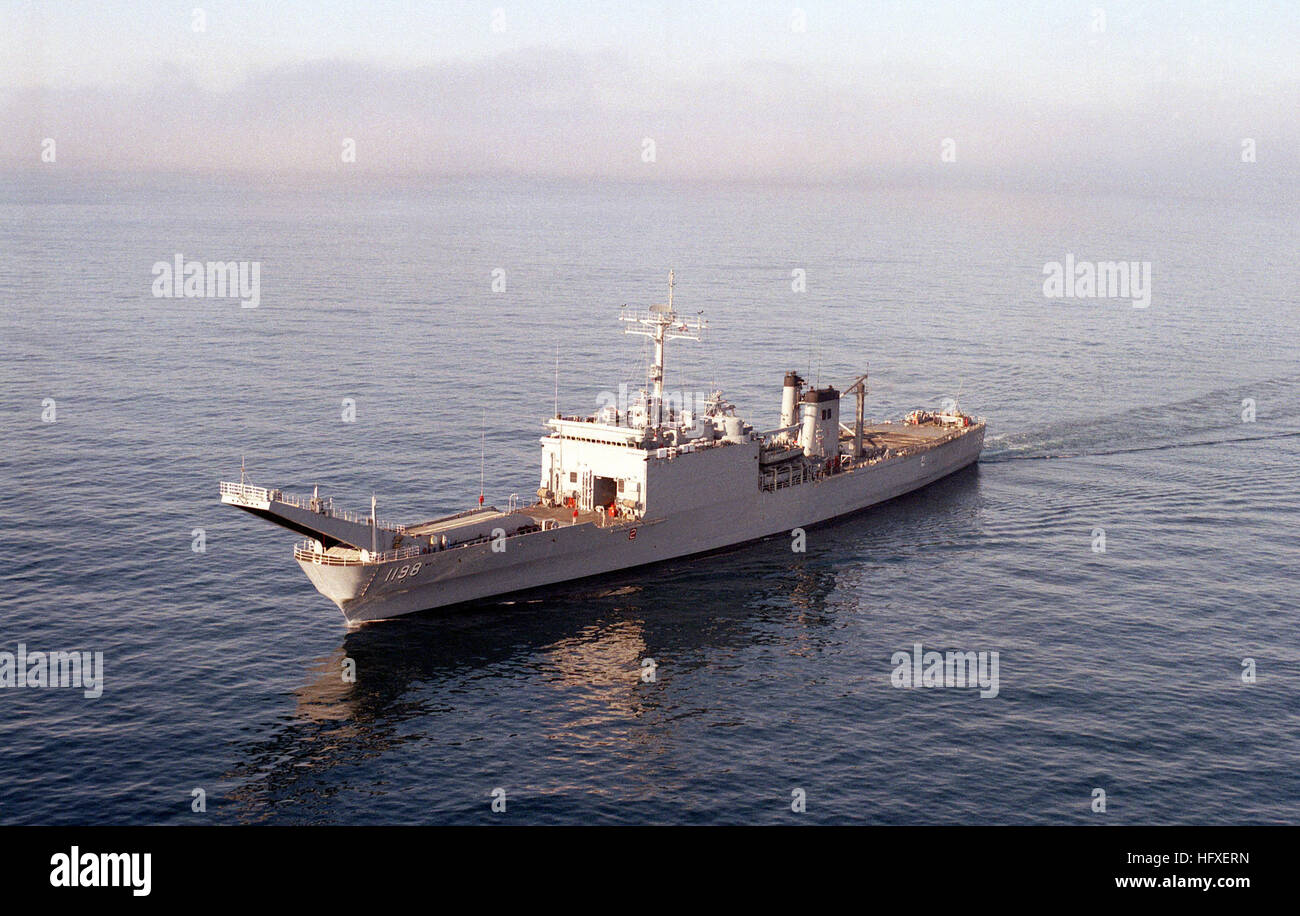 A port bow view of the tank landing ship USS BRISTOL COUNTY (LST 1198 ...
