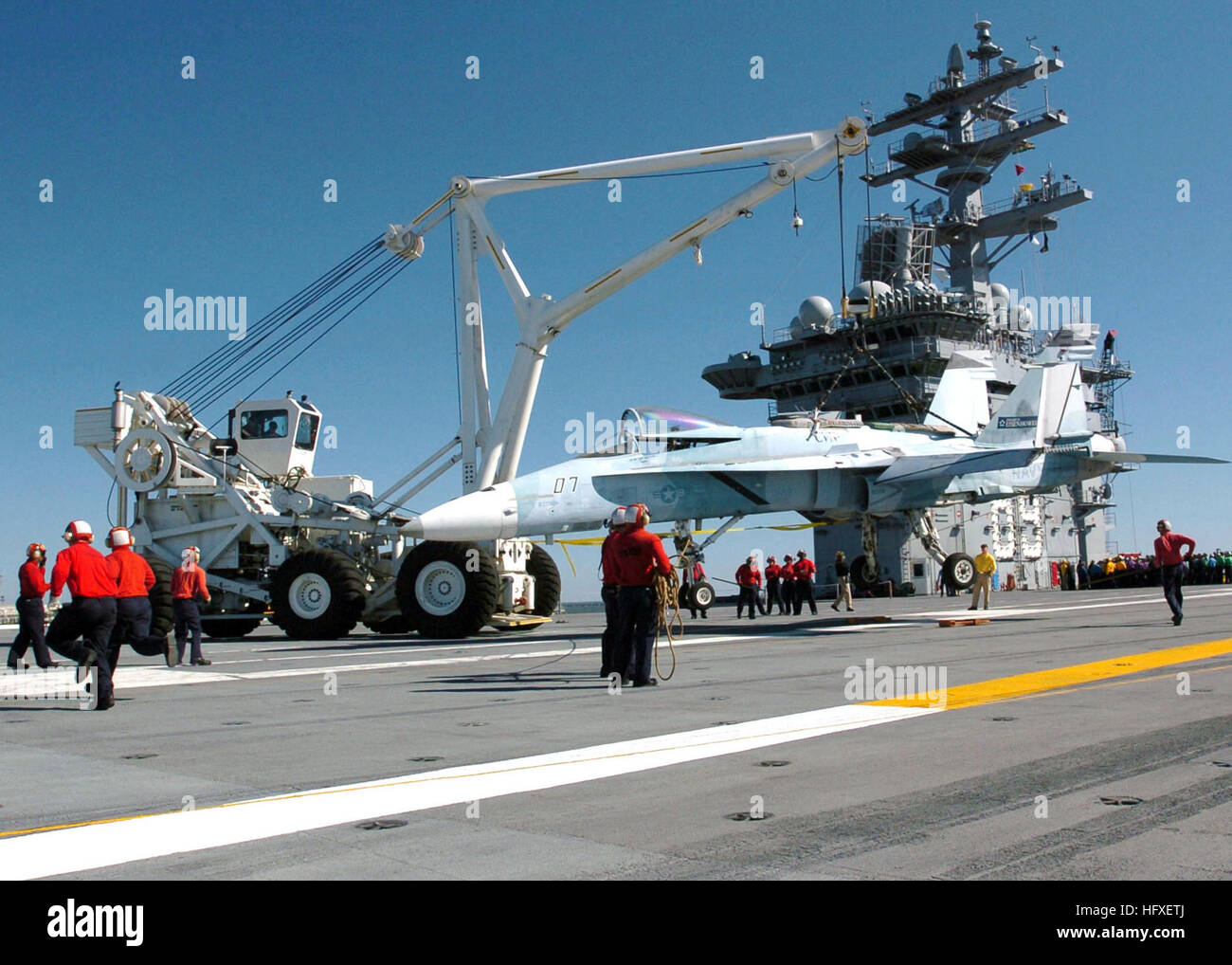 Tilly crash crane hi-res stock photography and images - Alamy