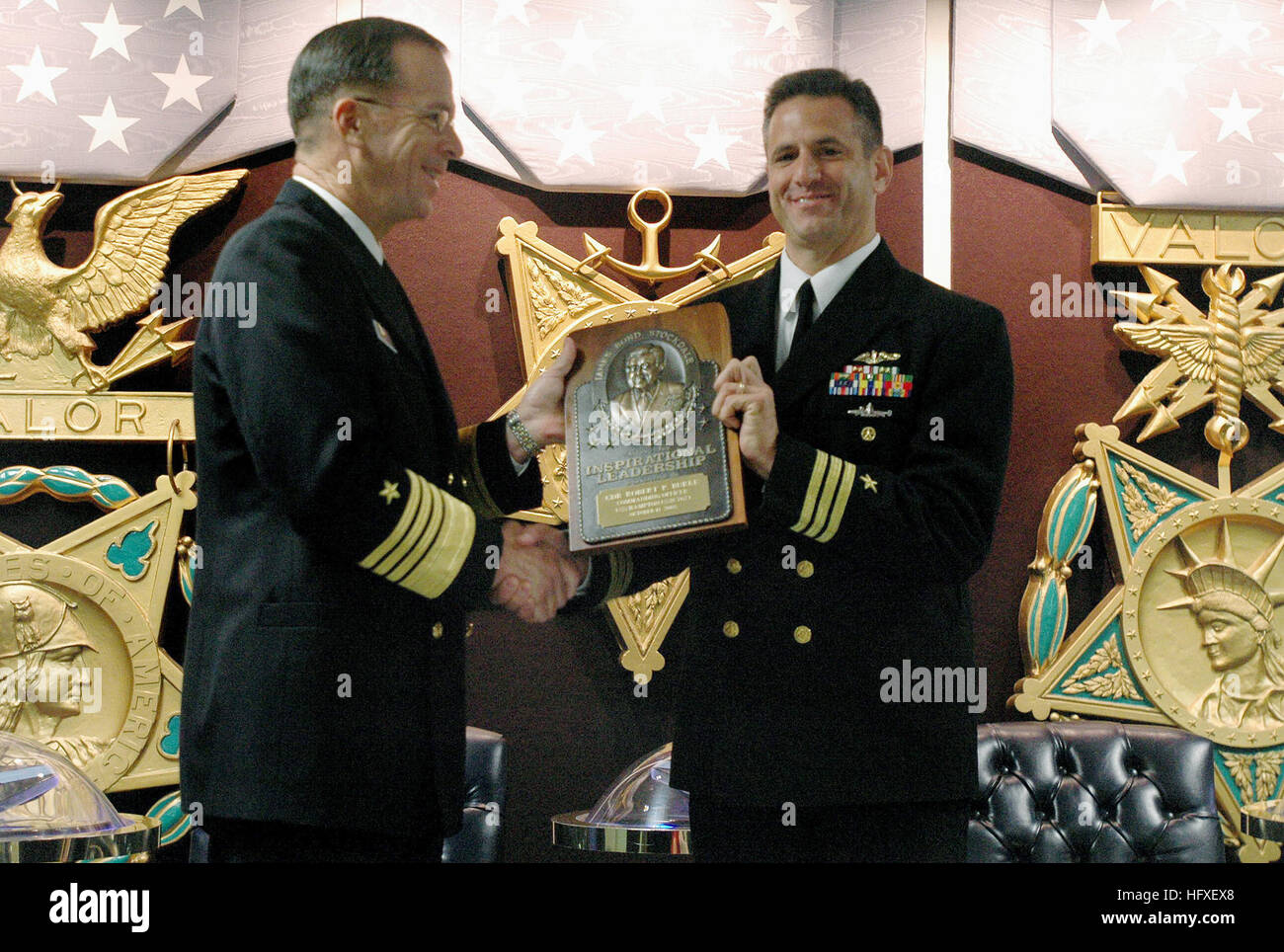 051017-N-2383B-036 Pentagon, Washington, D.C. (Oct. 17, 2005) - Chief ...