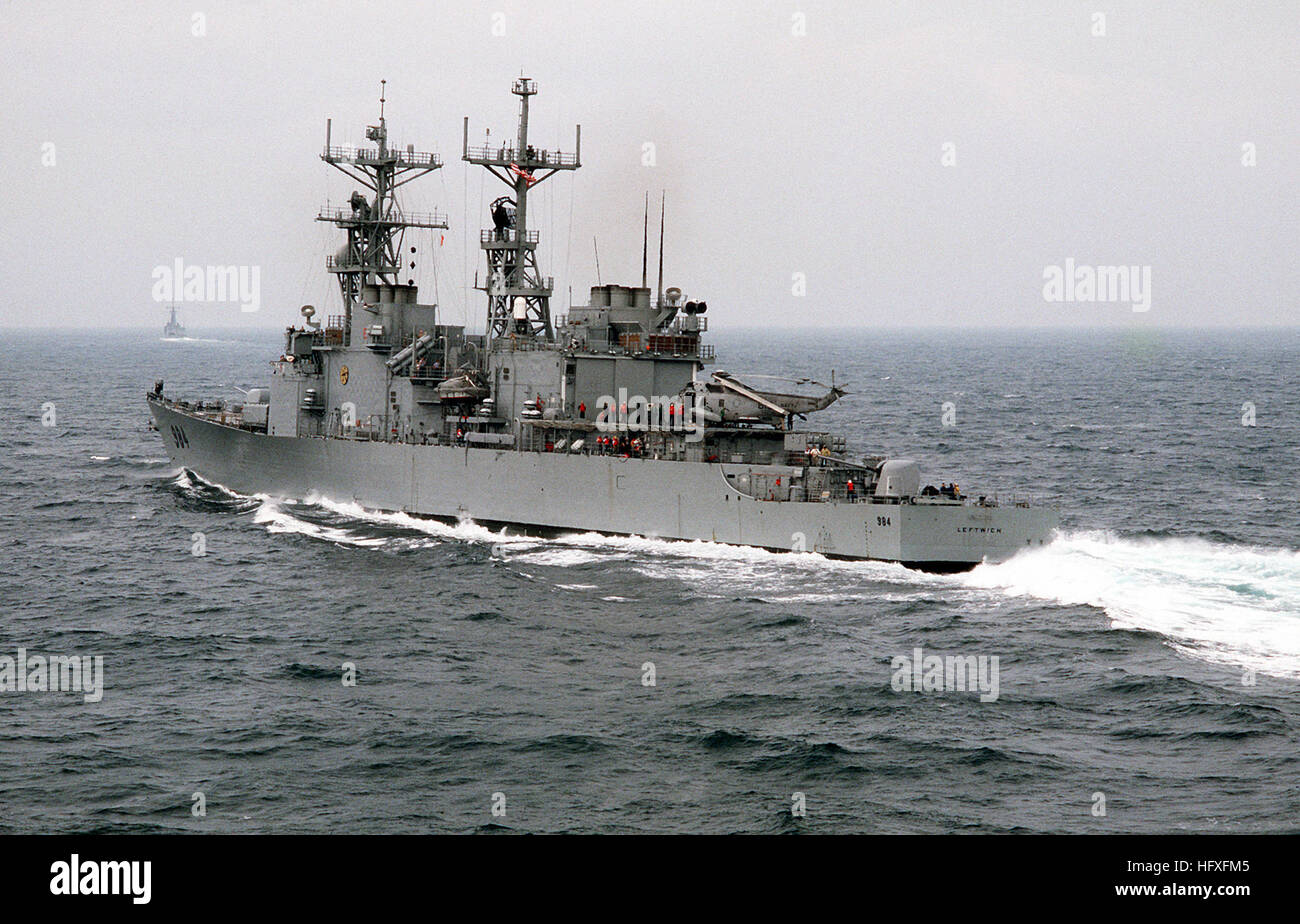 A port quarter view of the destroyer USS LEFTWICH (DD-984) underway on ...