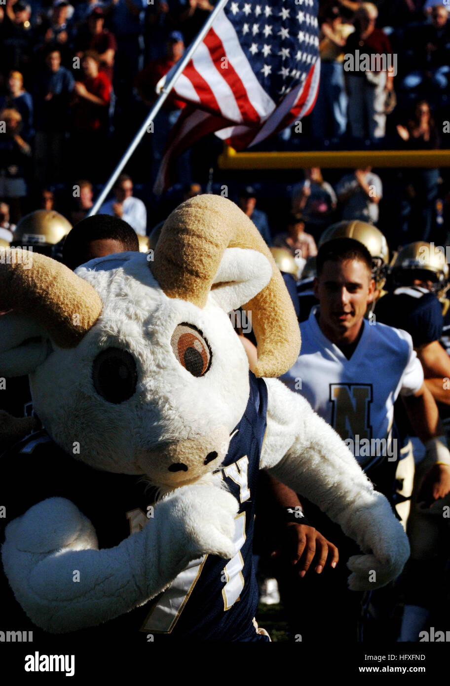 U s naval academy sports bus hi-res stock photography and images - Alamy