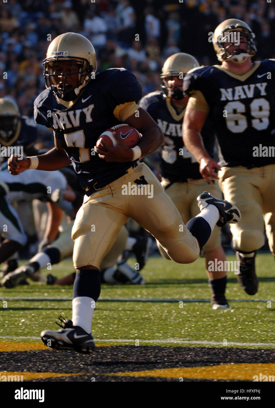 U s naval academy sports bus hi-res stock photography and images - Alamy