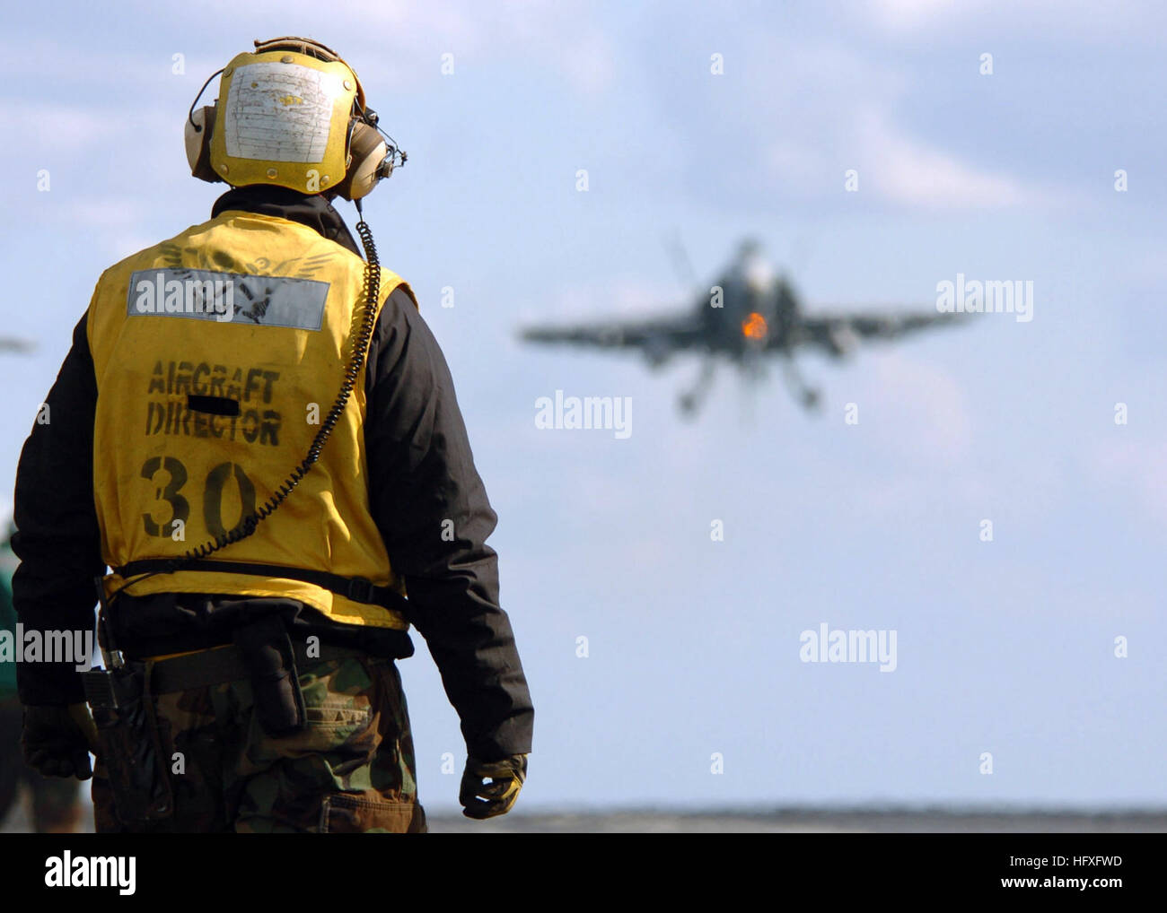 Strike fighter squadron 195 f a 18c hornet hi-res stock photography and ...