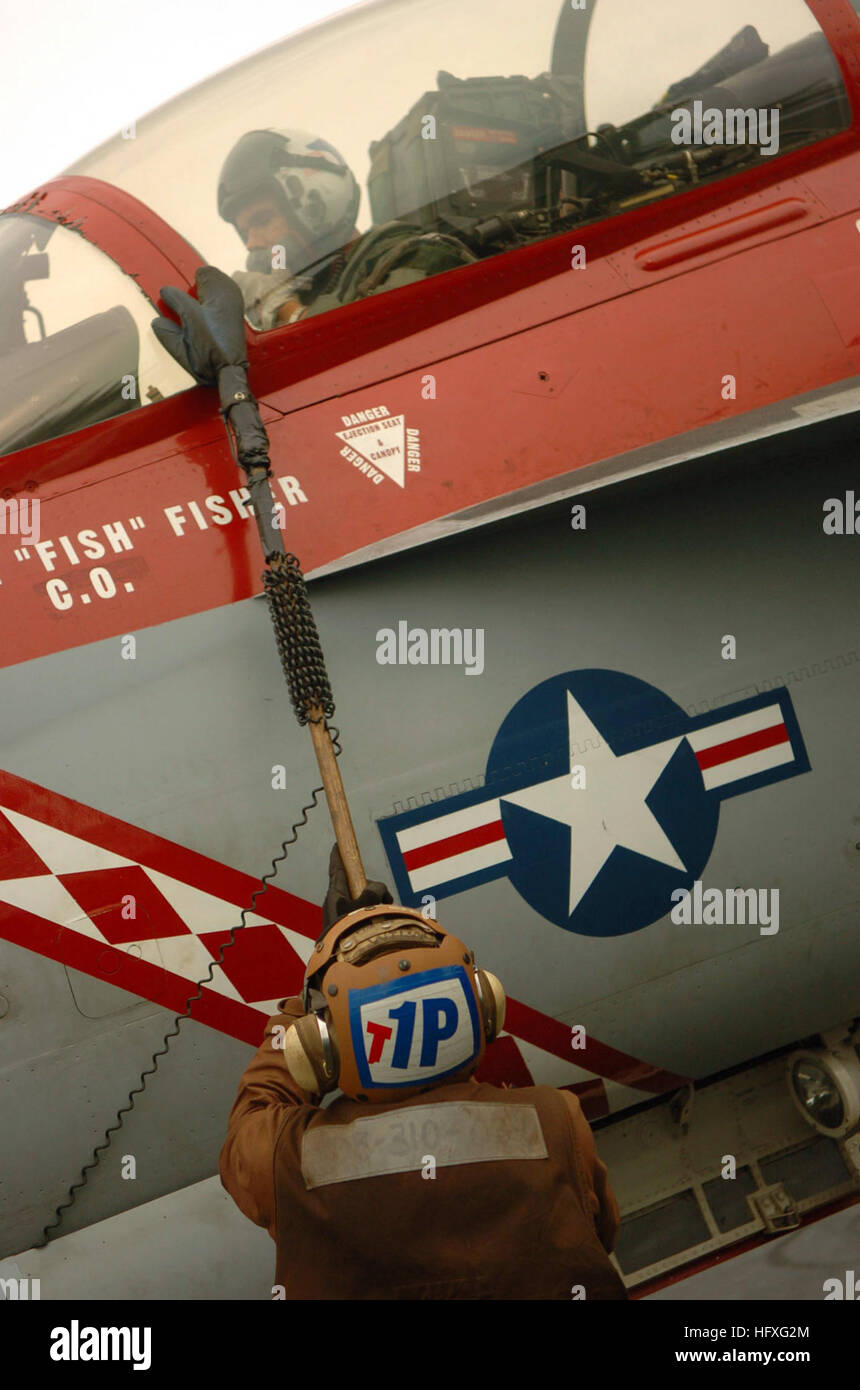 Electro static force hi-res stock photography and images - Alamy