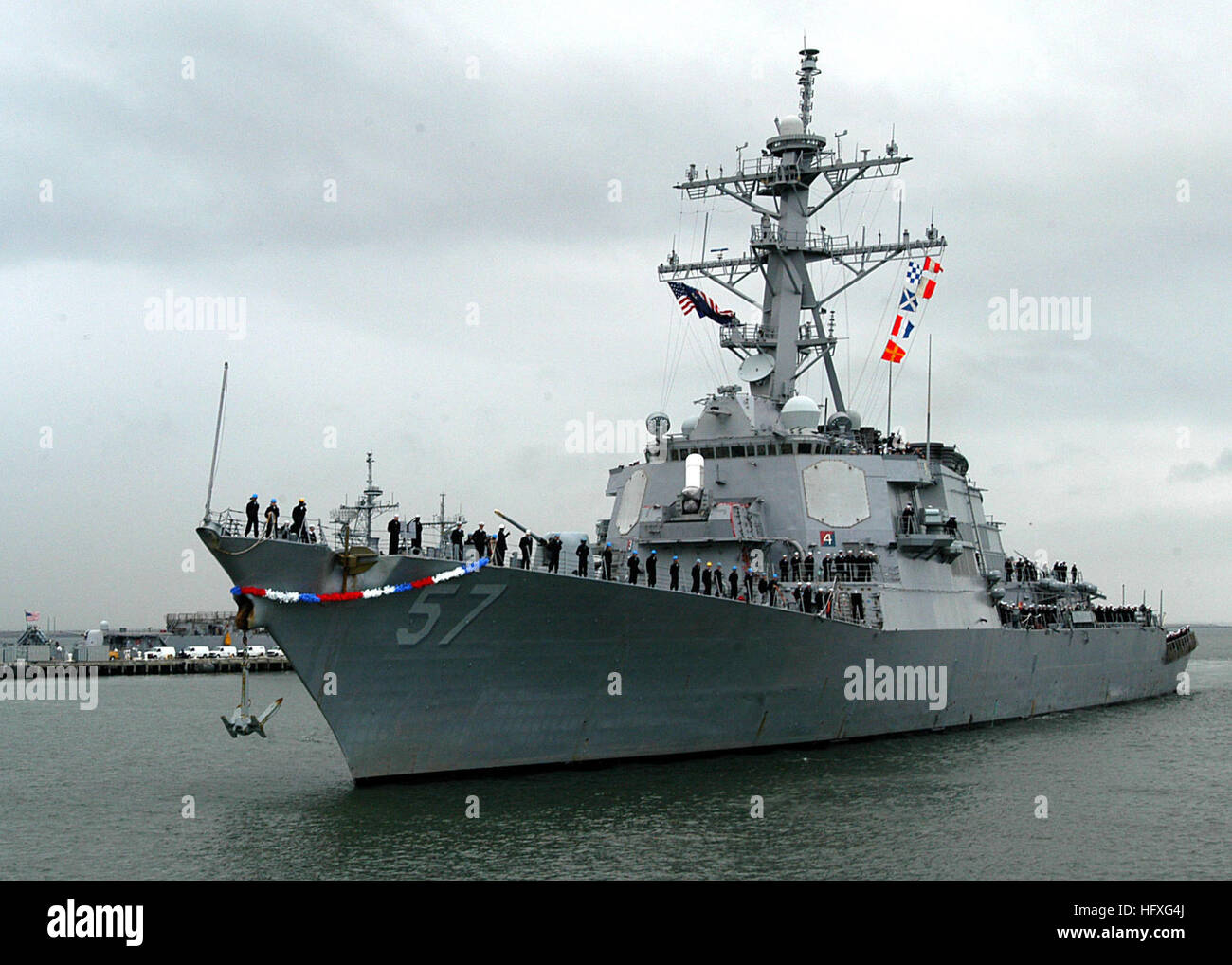051115-N-3725R-078 Norfolk, Va. (Nov. 15, 2005) - Sailors man-the rails ...
