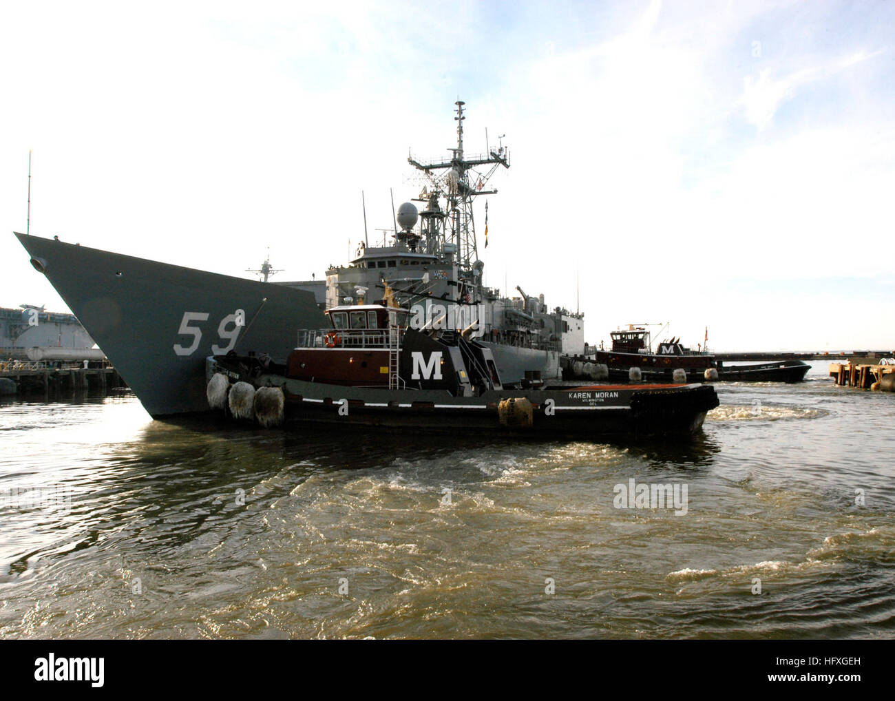 Guided missile frigate uss kauffman ffg 59 hi-res stock photography and ...